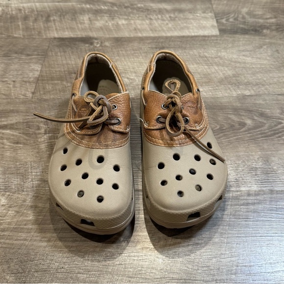 CROCS | Shoes | Crocs Islander Pitcrew Mens Sz Boat Shoes Sand Brown ...